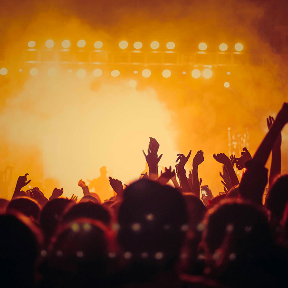 Summer 2026 in Sardinia: from Robbie Williams to Katy Perry, all the ...