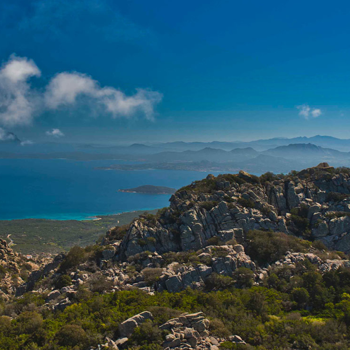 Biking, trekking and horseback riding: all the ways to experience the ...